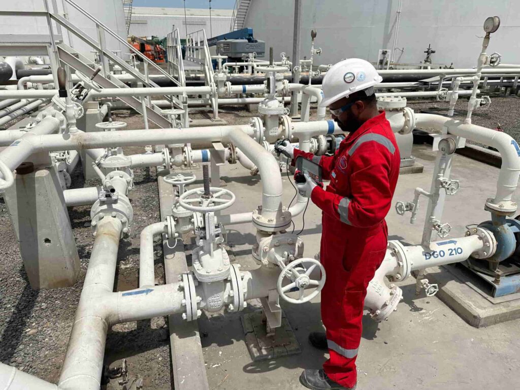 Top Marine Services in UAE I IACS, ENAS, LEEA and ADNOC Approved